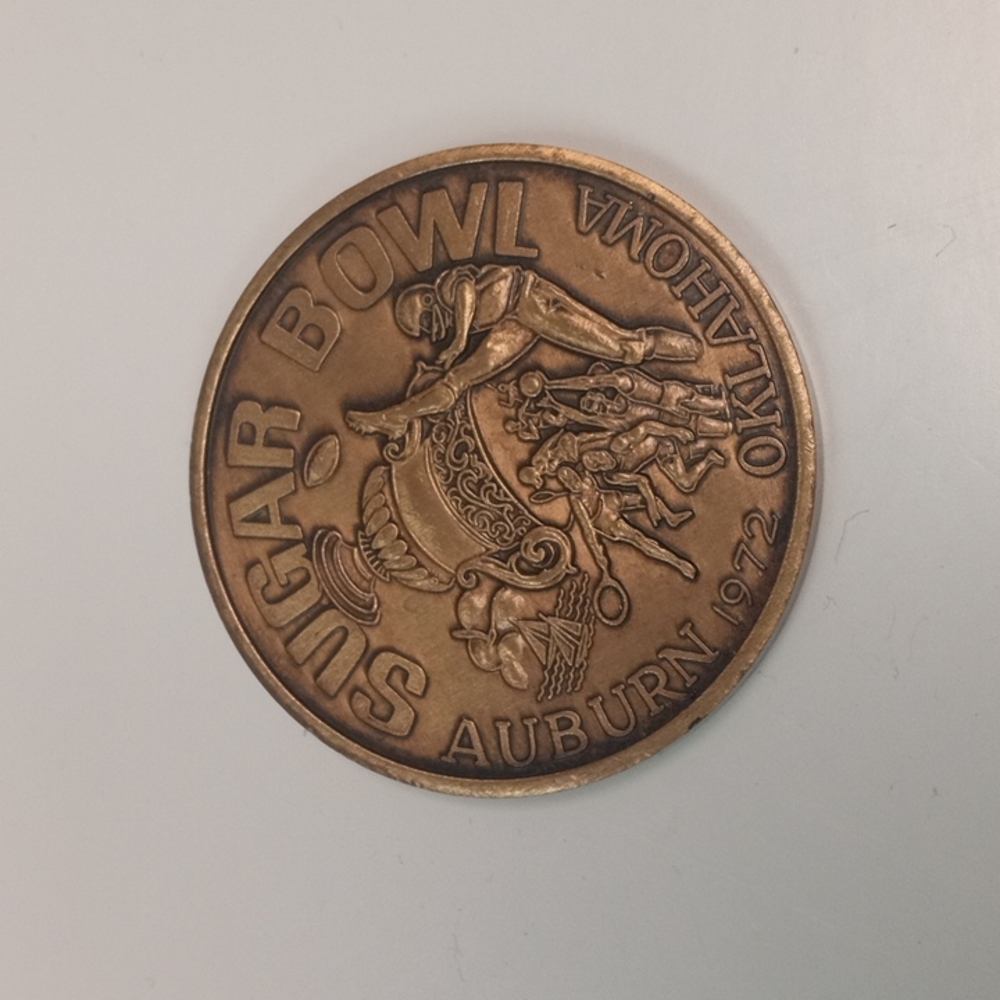 1972 Sugar Bowl Collectible Token - Gem